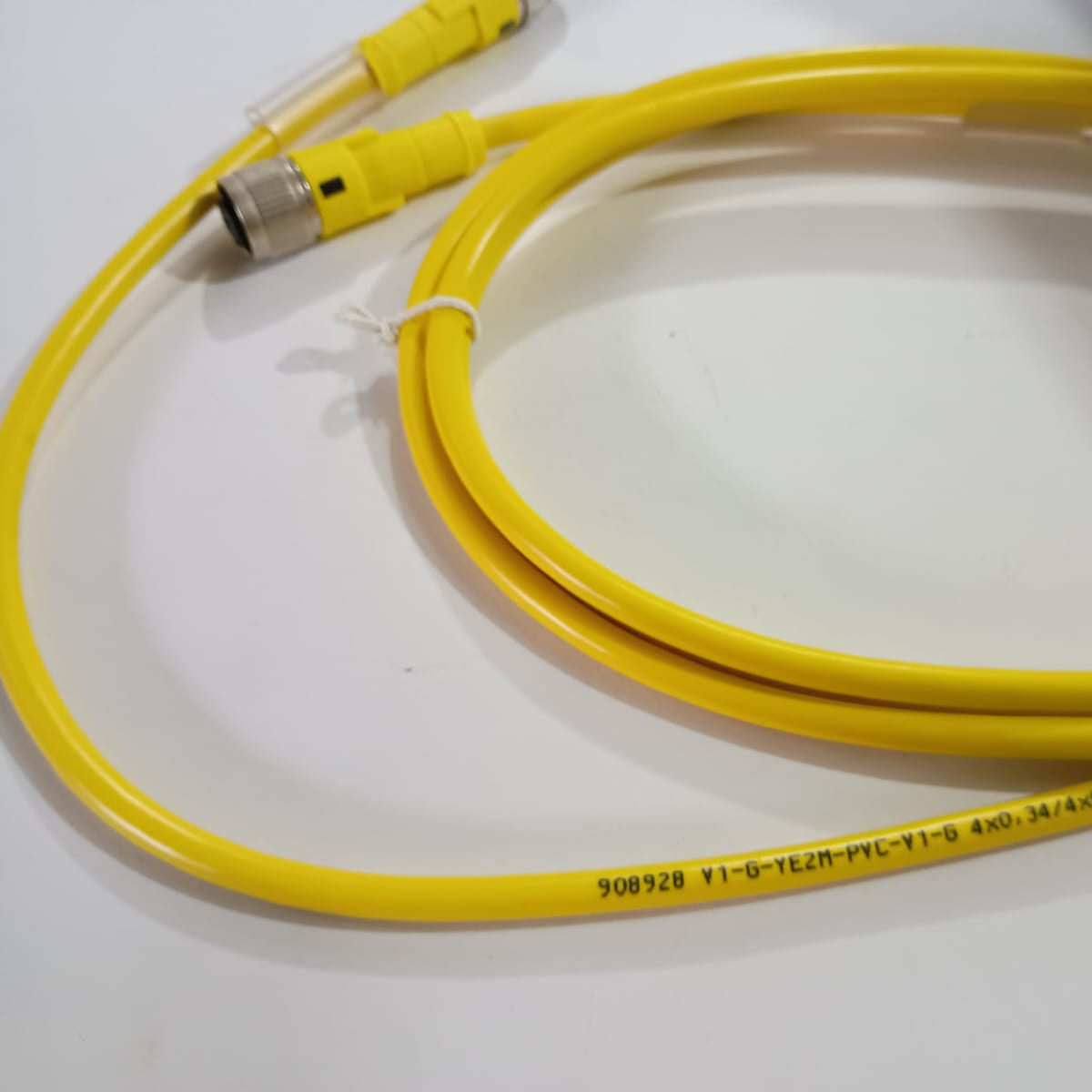 V1-G-YE2M-PVC-V1-G Juego de cables 908928 – denevamx